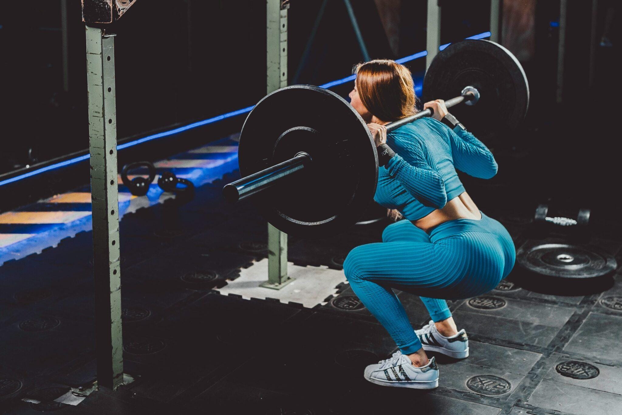 Ako robiť drepy - návod správnej techniky - Vmagazin.sk