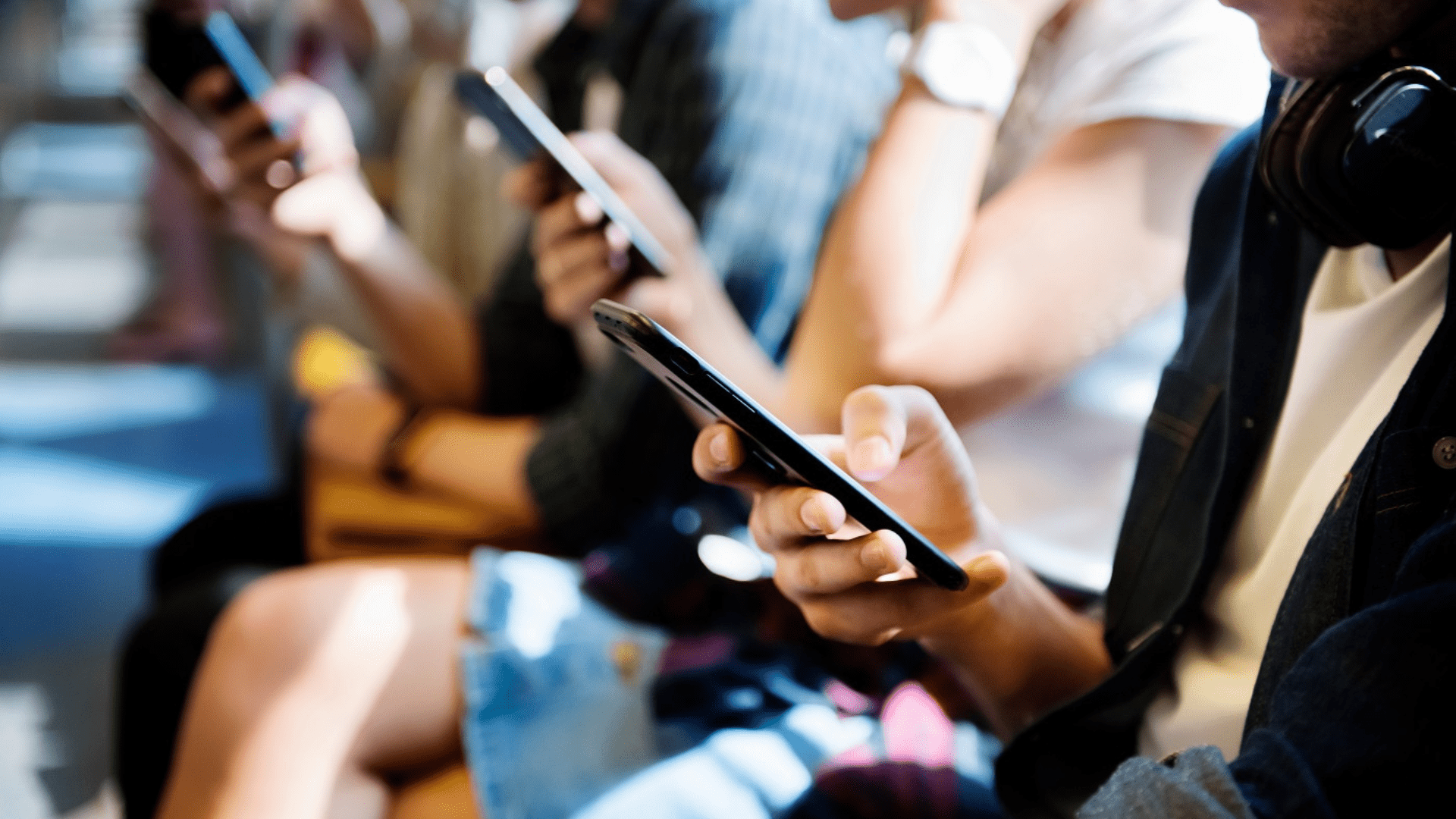 Generácia Z – kto je gen Z, charakteristiky - Vmagazin.sk